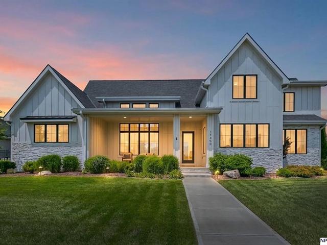 12350 Edward St, Papillion, NE 68046