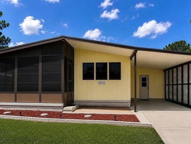 12359 Porsche Ln, Weeki Wachee, FL 34614