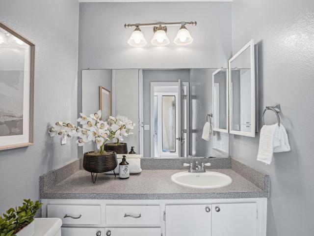 1235 Marina Cir