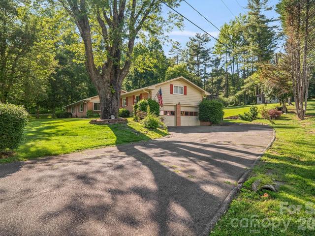 1235 Ashby Lane