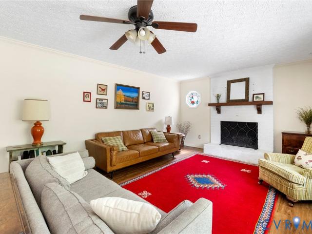1235 Cardwell Road