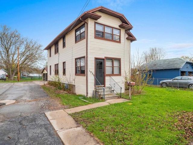 1235 Chicago St, Green Bay, WI 54301