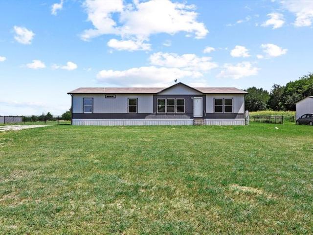 1235 County Road 1400, Ravenna, TX 75476