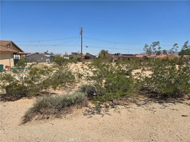 1235 Daisy, Twentynine Palms, CA 92277 | MLS #JT25216 | Compass