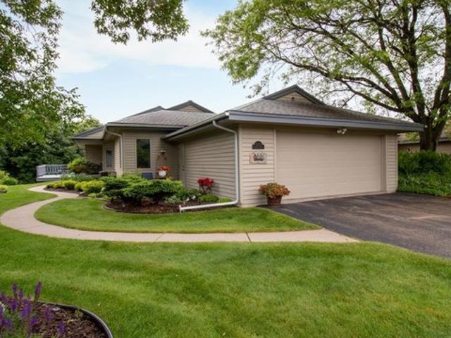 1235 Easthill Dr, Wausau, WI 54403