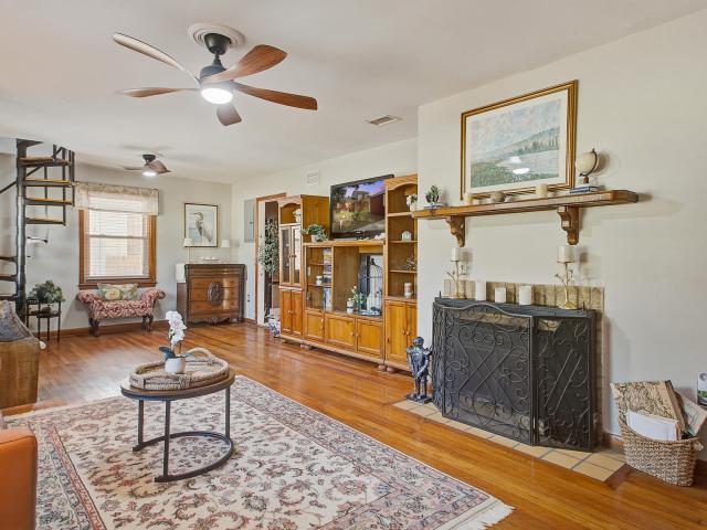 1235 Fort Drive