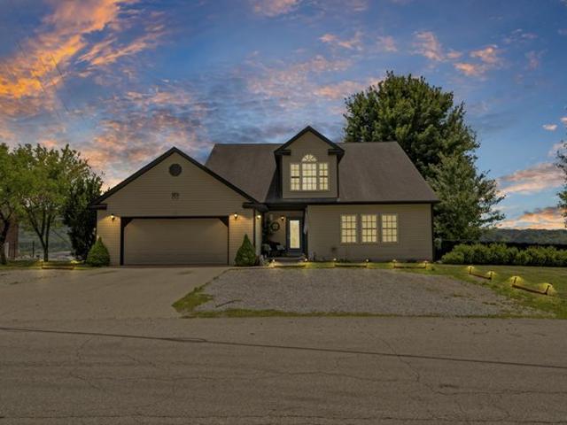 1235 Hallwood Dr, Morehead, KY 40351