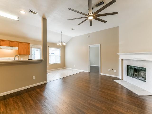 1235 Halls Bridge