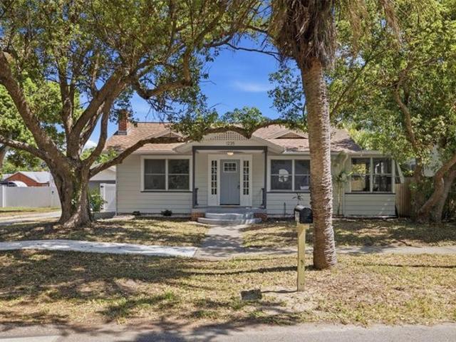 1235 Idlewild Dr, Clearwater, FL 33755