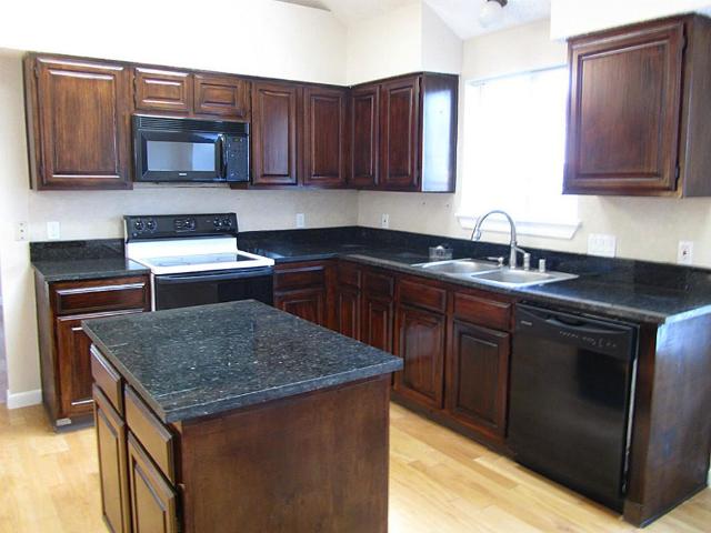 1235 Kings Creek Trl