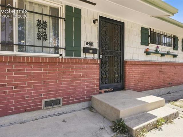 1235 Quivira Drive
