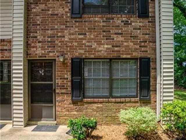 1235 Riverside Dr Unit 8C, Gainesville, GA 30501