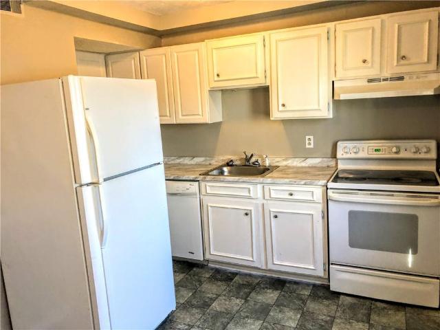 1235 Riverside Drive F 5