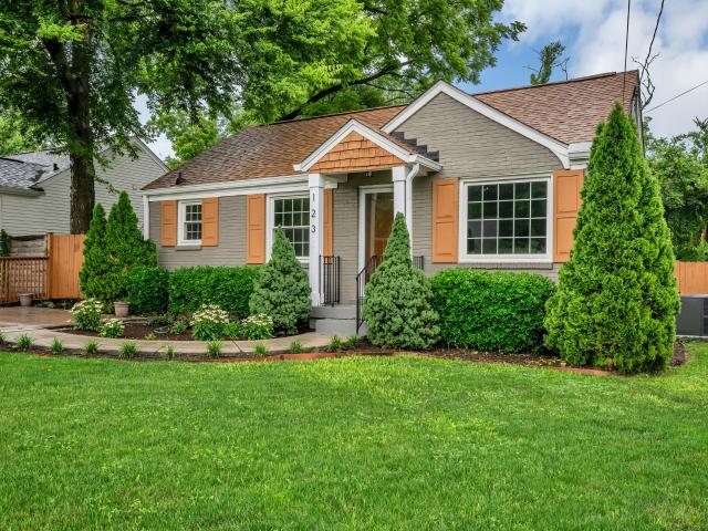 1235 Sunnymeade Dr