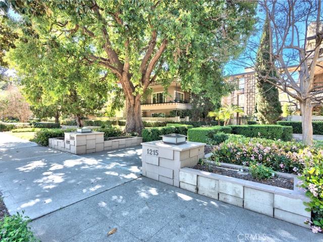 1235 S Orange Grove Boulevard 1