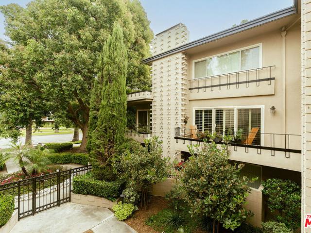 1235 S Orange Grove Boulevard 3