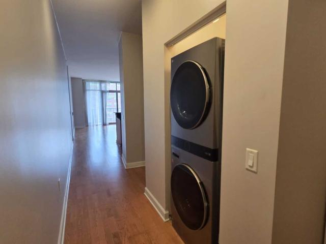 1235 S Prairie Avenue # 1106