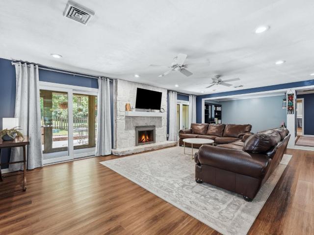 1235 W 275 N