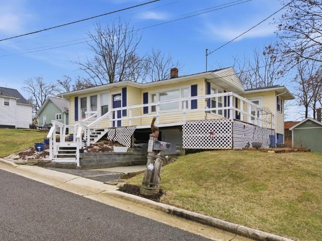 1235 W Monroe St
