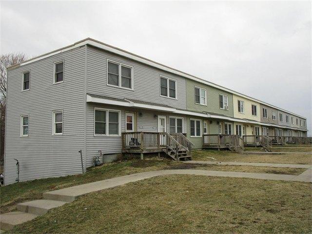 1235 W Mullan Ave, Waterloo, IA 50701