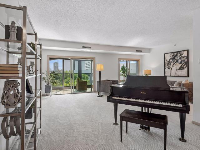 1235 Yale Place # 709