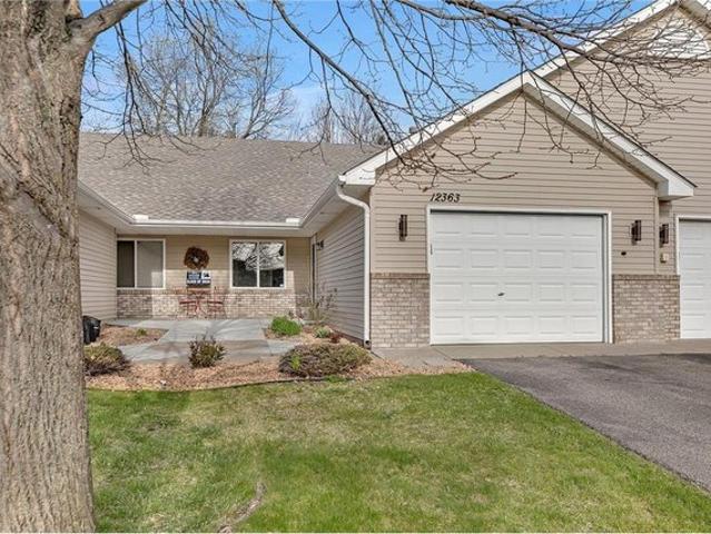 12363 Walnut Dr, Rogers, MN 55374
