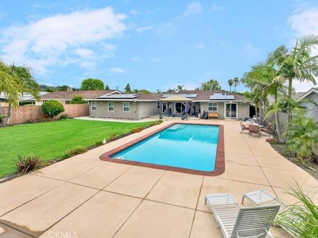 12361 Woodlawn Ave, North Tustin, CA 92780