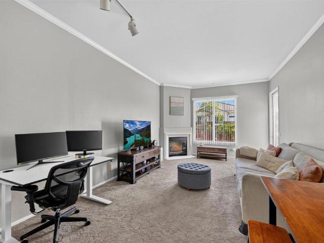 12362 Carmel Country Road G305