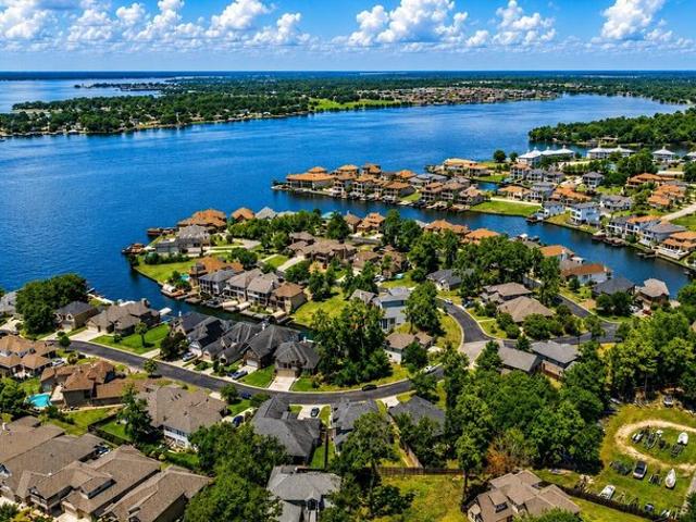 12367 Pebble View Dr, Conroe, TX 77304