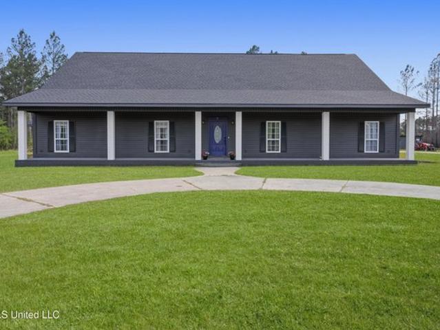 1236 Ms Highway 26, Wiggins, MS 39577