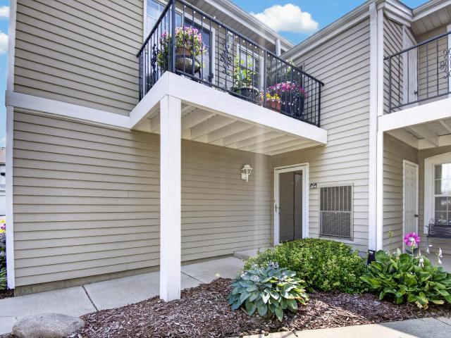 1236 N Sunnyslope Dr, Unit 204