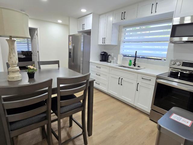 1236 NE 12th Ave, Unit B, Fort Lauderdale, FL 33304 | MLS #B26010