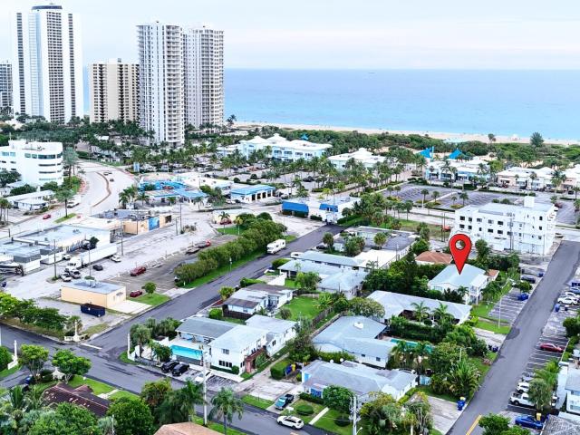 1236 Beach Rd, Unit 4, Singer Island, FL 33404 | MLS #R11140 | Compass