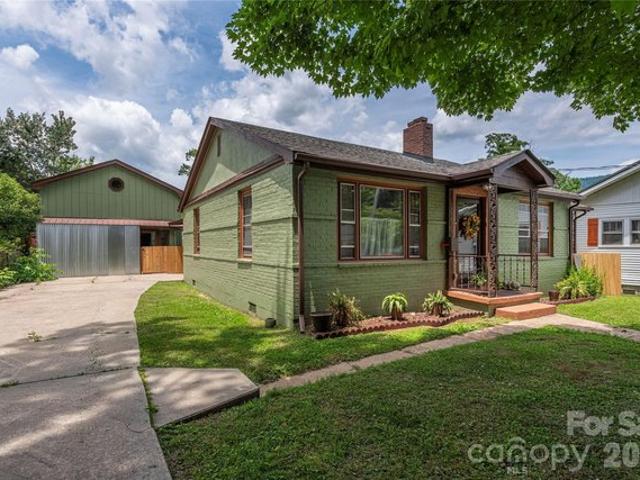 1236 Brown Ave, Waynesville, NC 28786