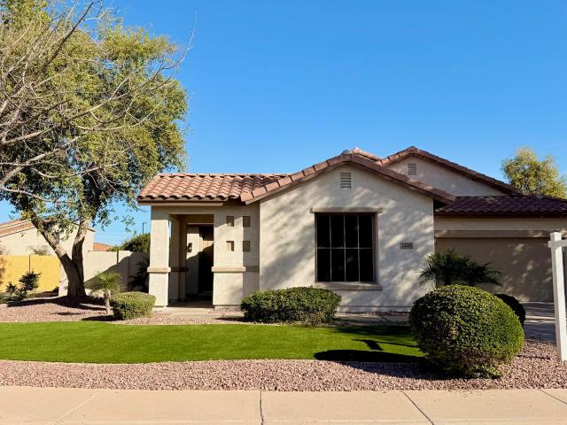 1236 E Nightingale Ln, Gilbert, AZ 85298 | MLS #6990 | Compass
