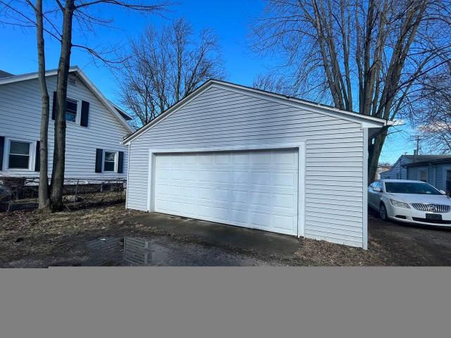 1236 1238 Scott 3 Bedroom Apartment for Rent at 1236 Scott Ave, Fort Wayne, IN 46807 Broad River