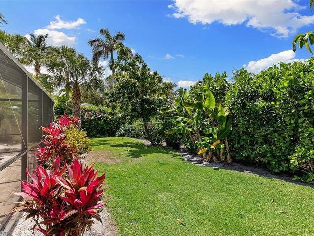 1236 13th Ave N, Naples, FL 34102 | MLS #225070