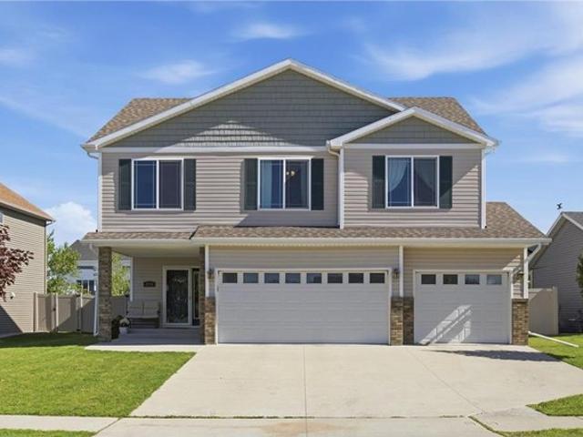 1236 31st Ave W, West Fargo, ND 58078
