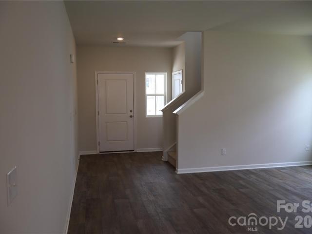 1237 Marble Passage