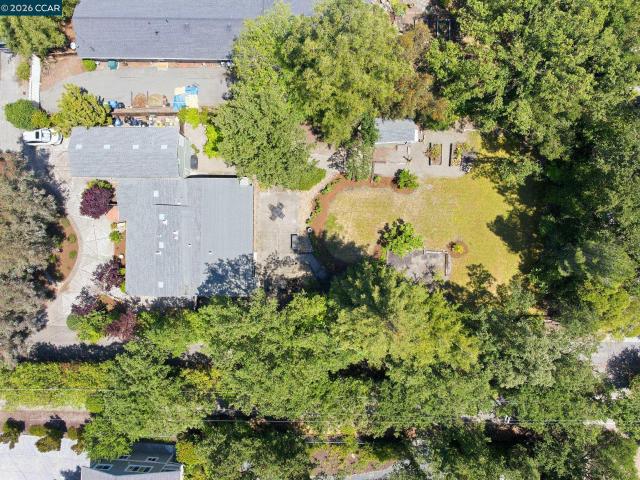 1237 Mountain View Blvd