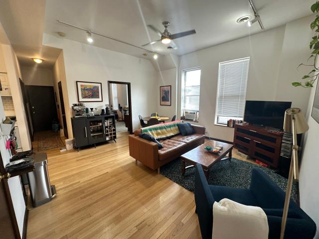1237 N Noble Street # 2F