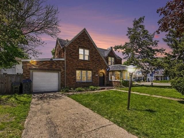 1237 Blaine Ave, South Bend, IN 46616