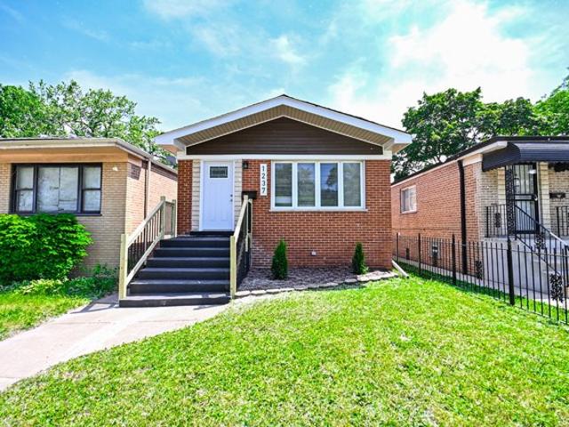 1237 E 95th St, Chicago, IL 60628