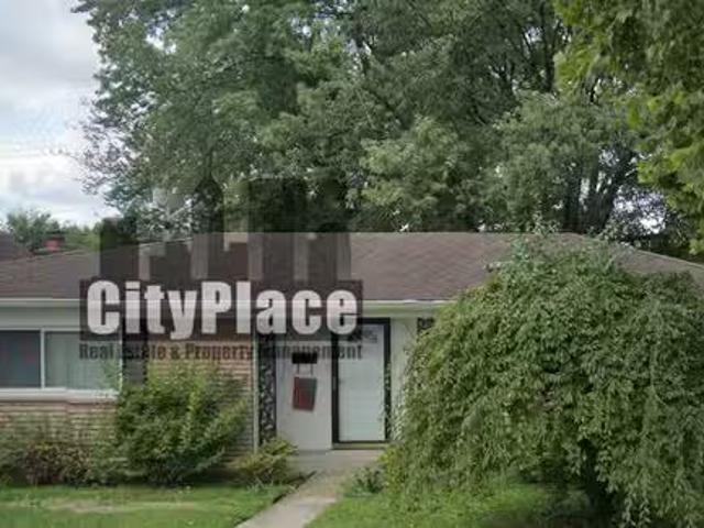 1237 E. Perry St. Indpls, IN 46227 1237 E Perry St