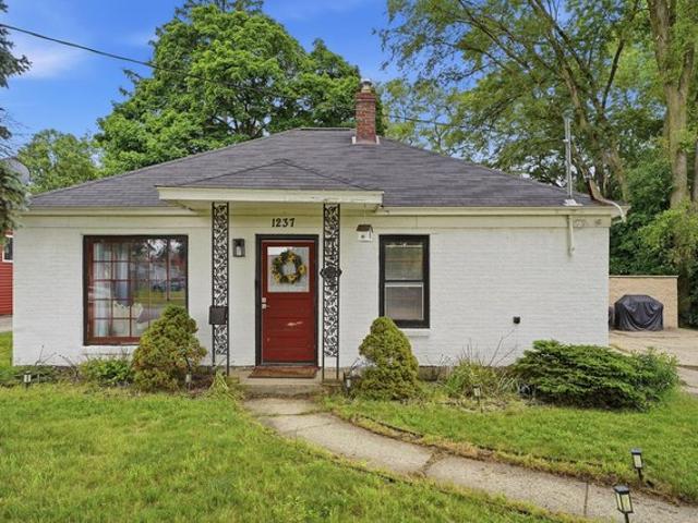 1237 Fuller Ave NE, Grand Rapids, MI 49505