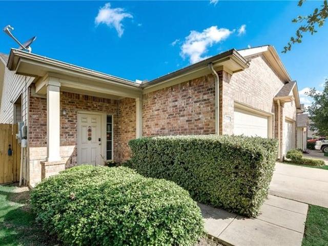 1237 Grand Central Pkwy, Fort Worth, TX 76131