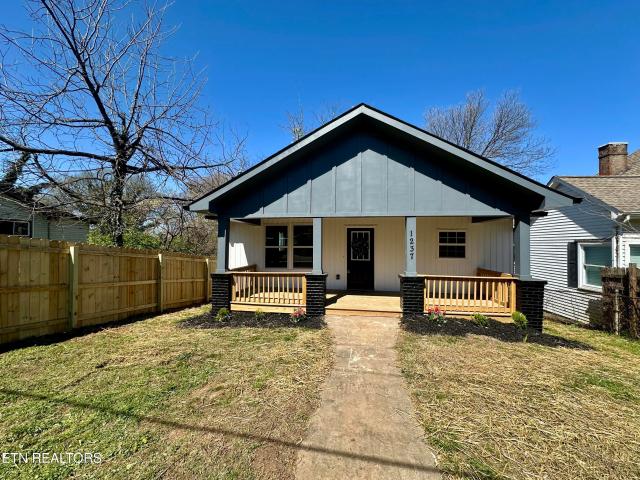 1237 Iredell Ave