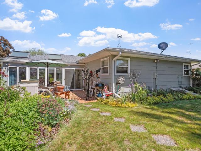 1237 Kaufmann Ave