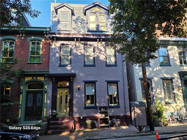 1237 Resaca Pl, Pittsburgh, PA 15212