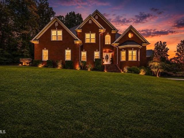 1237 Sussex Dr, Kingsport, TN 37660